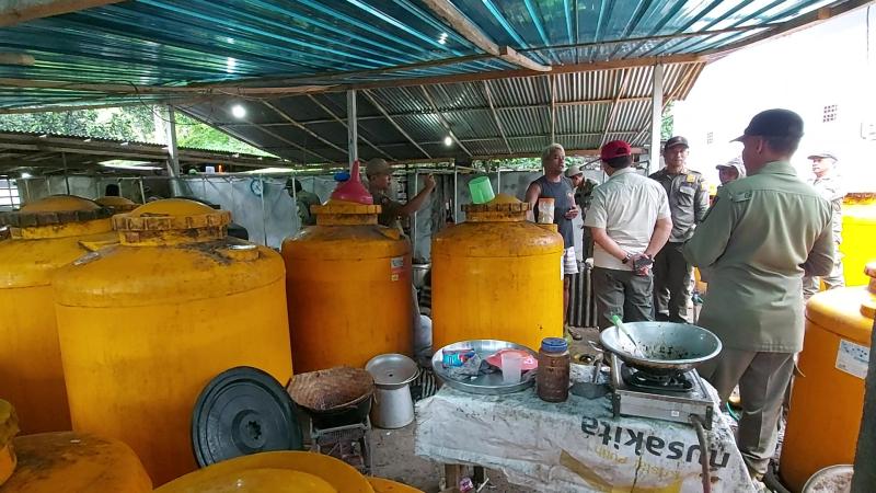 Produsen Arak Kesulitan Dapatkan Tuak untuk Bahan Baku | Bali Tribune